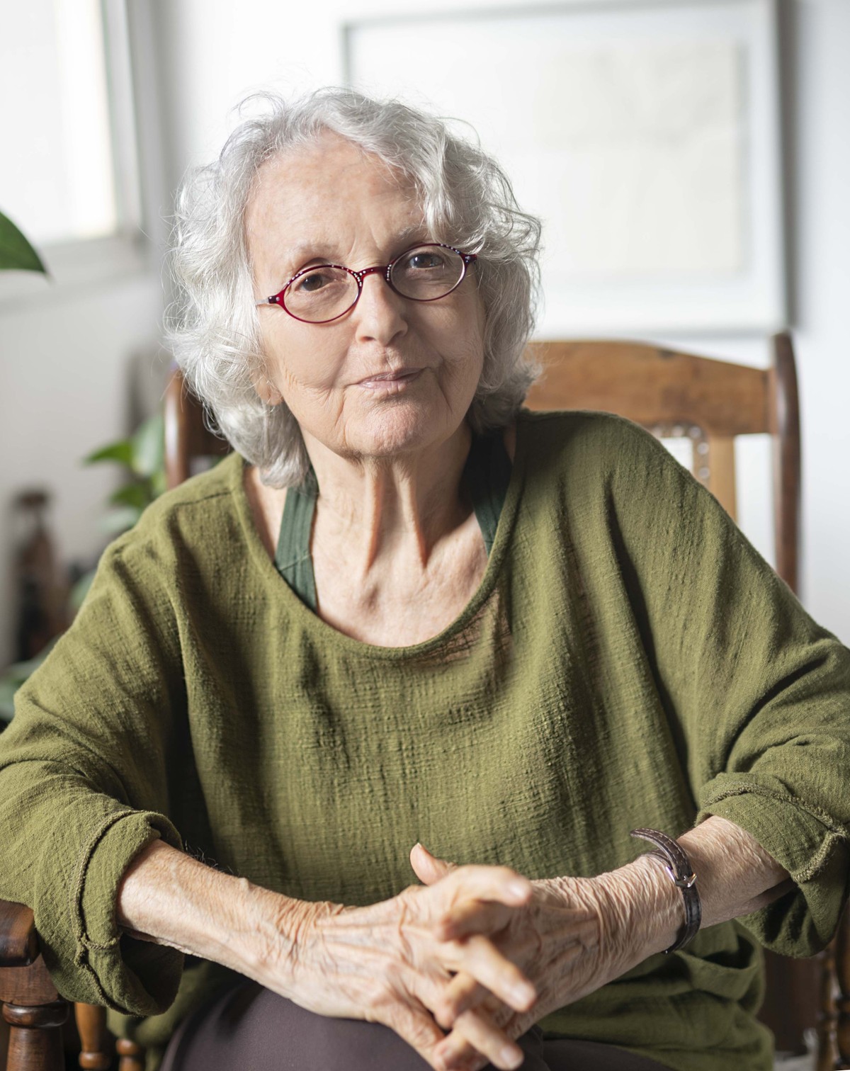 Uma das maiores escritoras do Brasil tem obra completa que cabe num ...