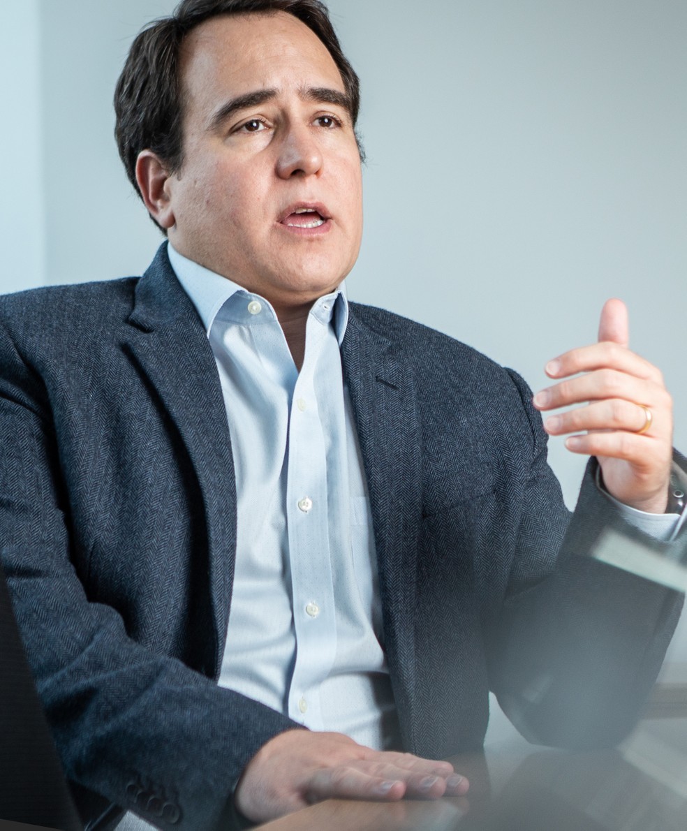 Tesouro busca emitir títulos longos após êxito em 2023 | Finanças ...