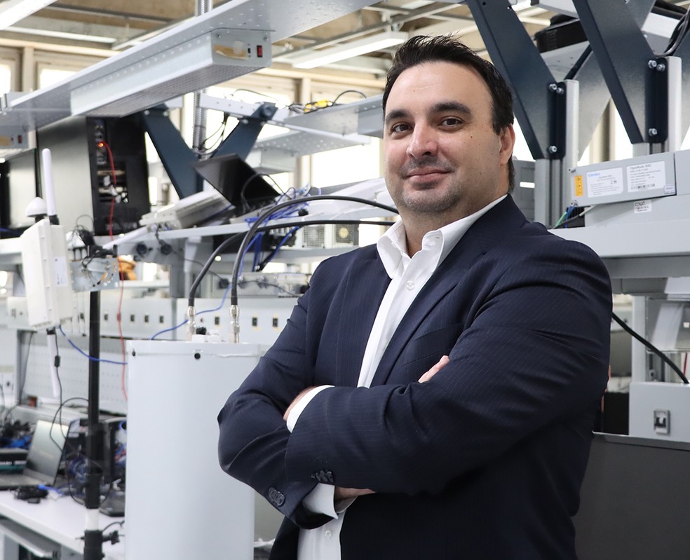 Desvende o trabalho da IA com Alzheimer e o robô 'fofinho' que alegra ...