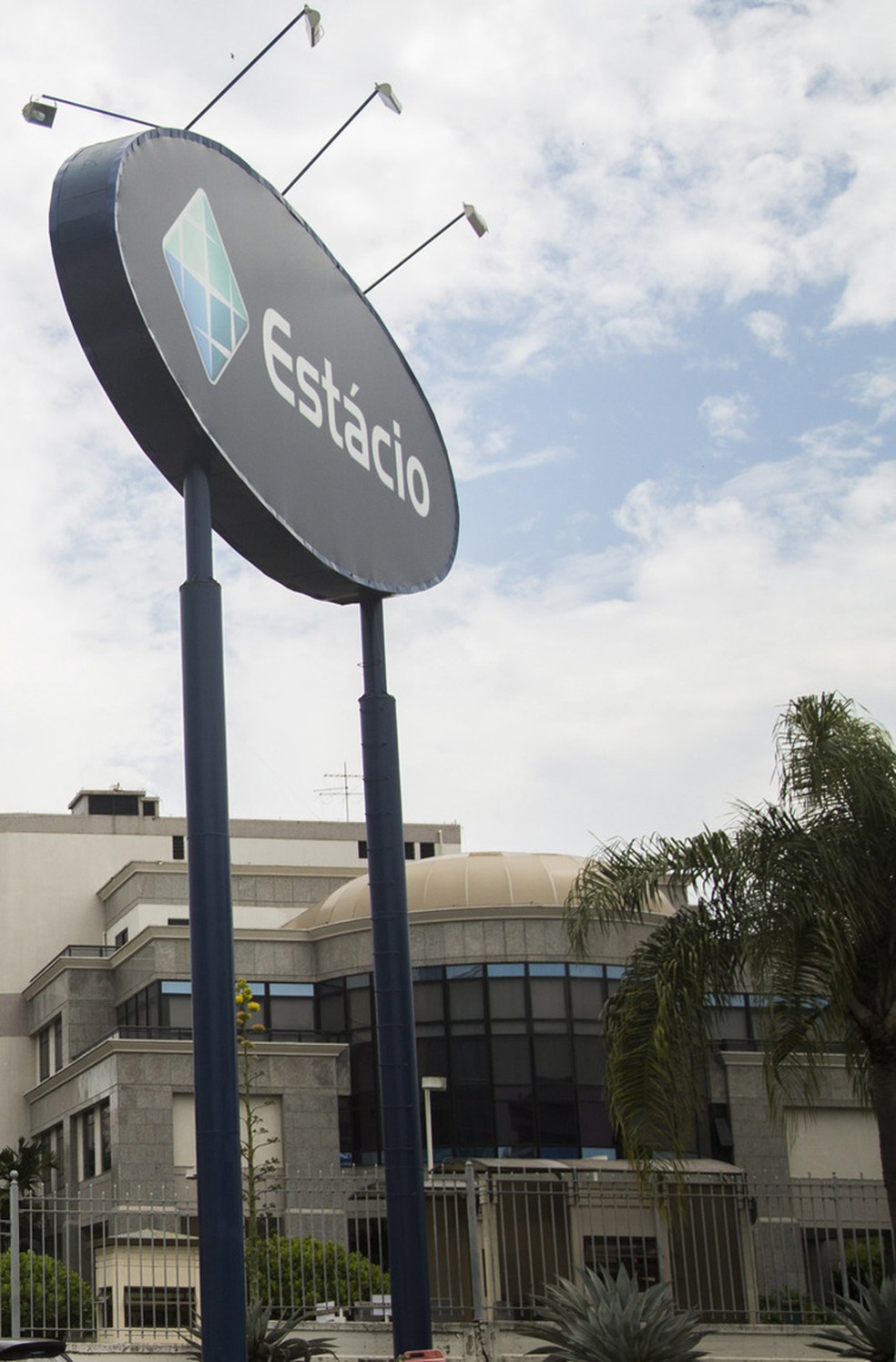 Estácio fecha campi em Minas Gerais e na Bahia | Empresas | Valor Econômico