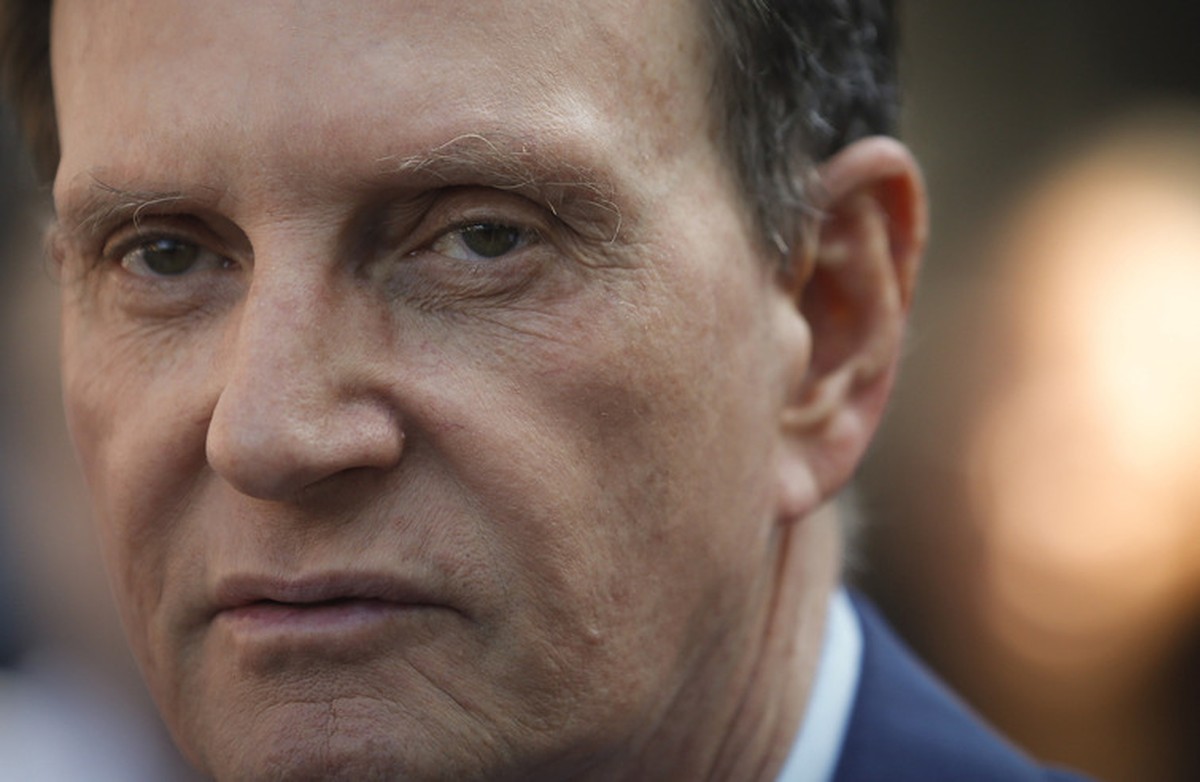 Crivella sonha com megaprojetos | Política | Valor Econômico