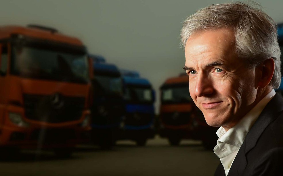 Mercedes vê retomada diferente em cada região | Empresas | Valor Econômico