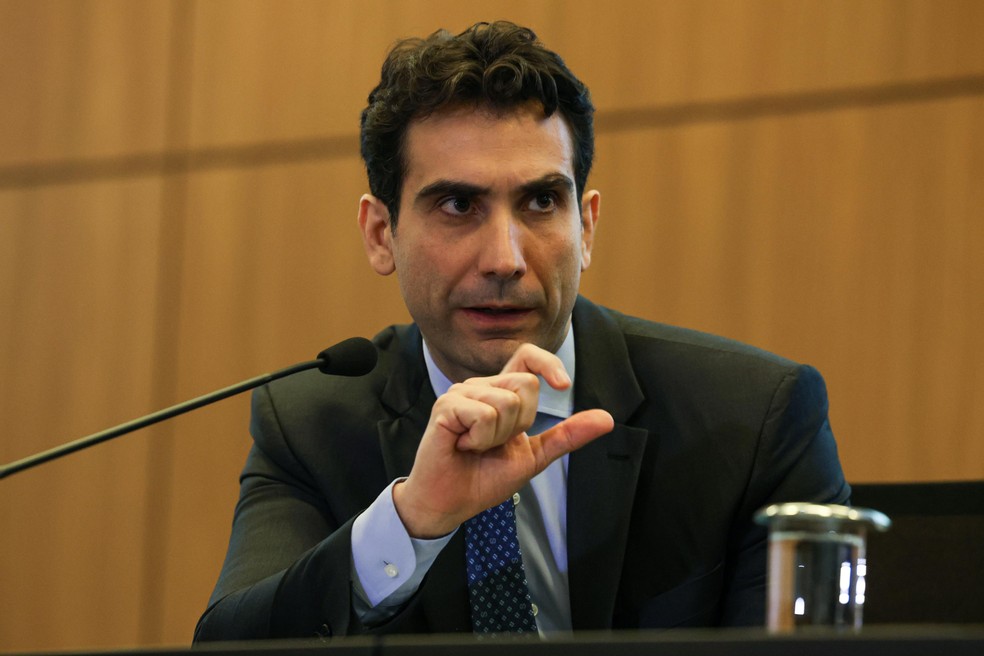 Atividade forte, expectativas, inércia e depreciação cambial fizeram ...
