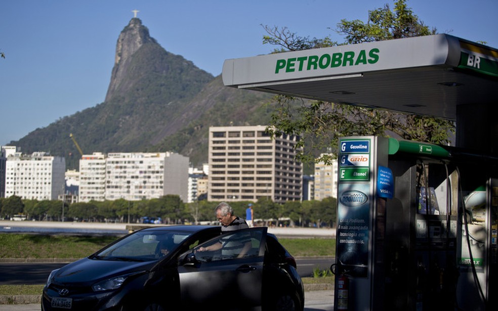 Petrobras capta R$ 5 bi com IPO da BR Distribuidora | Finanças | Valor ...