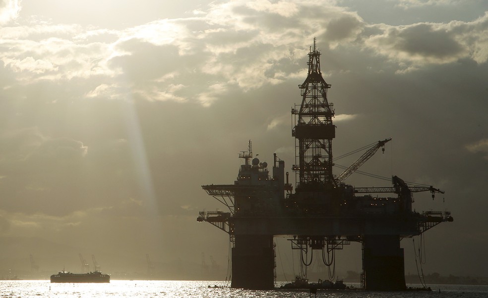 Análise: Ataque ao Irã beneficia Petrobras, mas testa política de ...