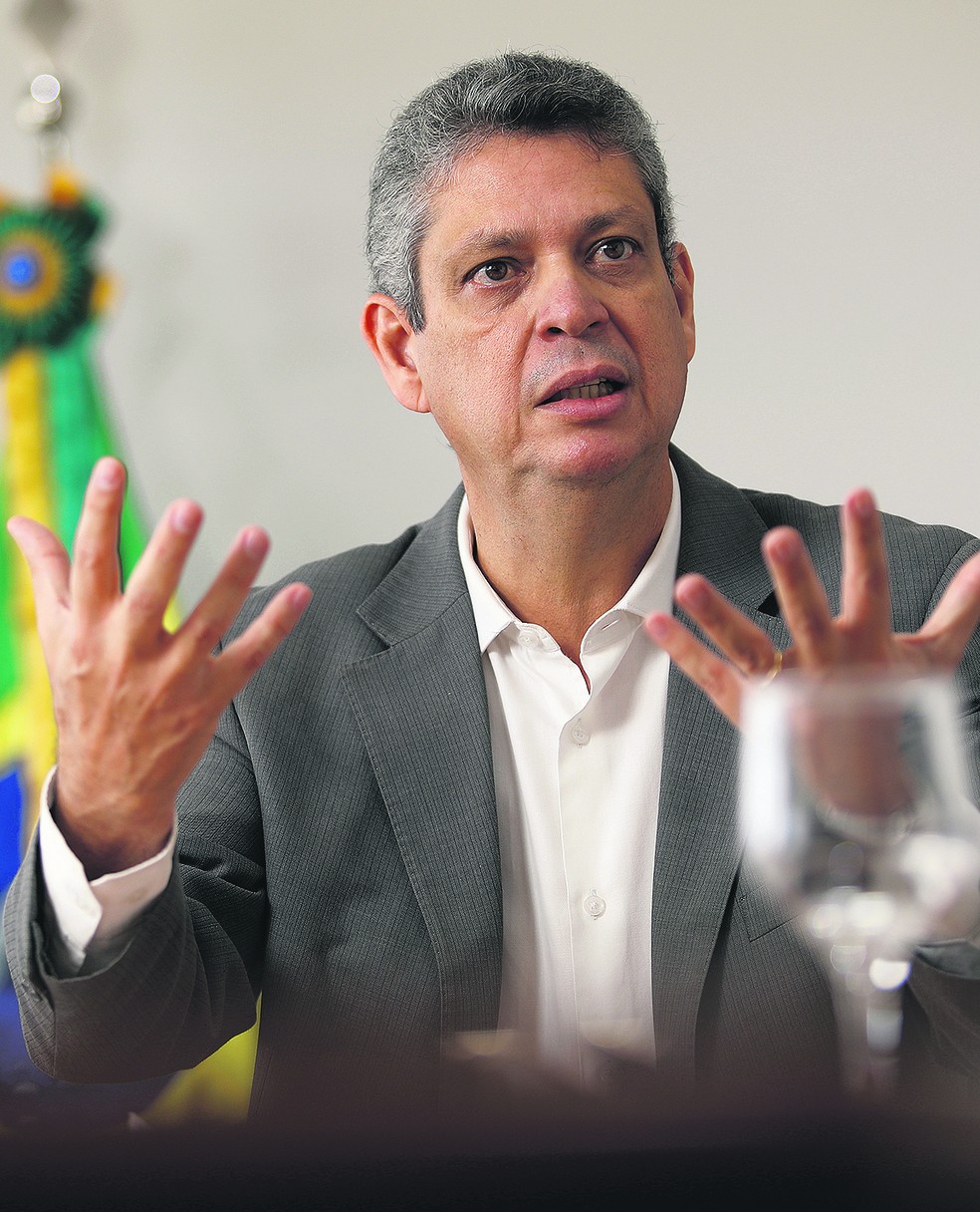 Aborto e drogas não são tema de governo, diz Márcio Macêdo | Política ...