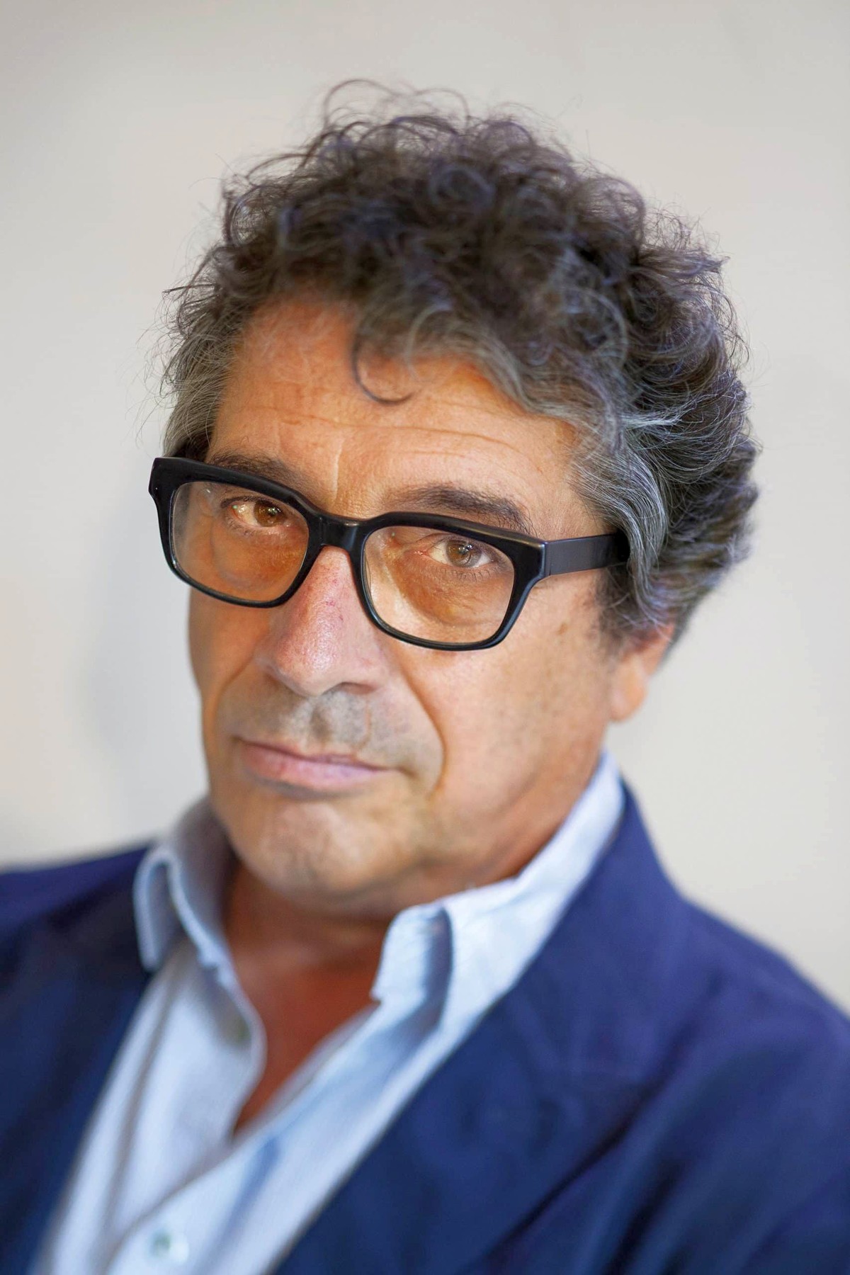 ‘Sei que ainda há futuro, mas não consigo ver’, diz Sandro Veronesi, um ...