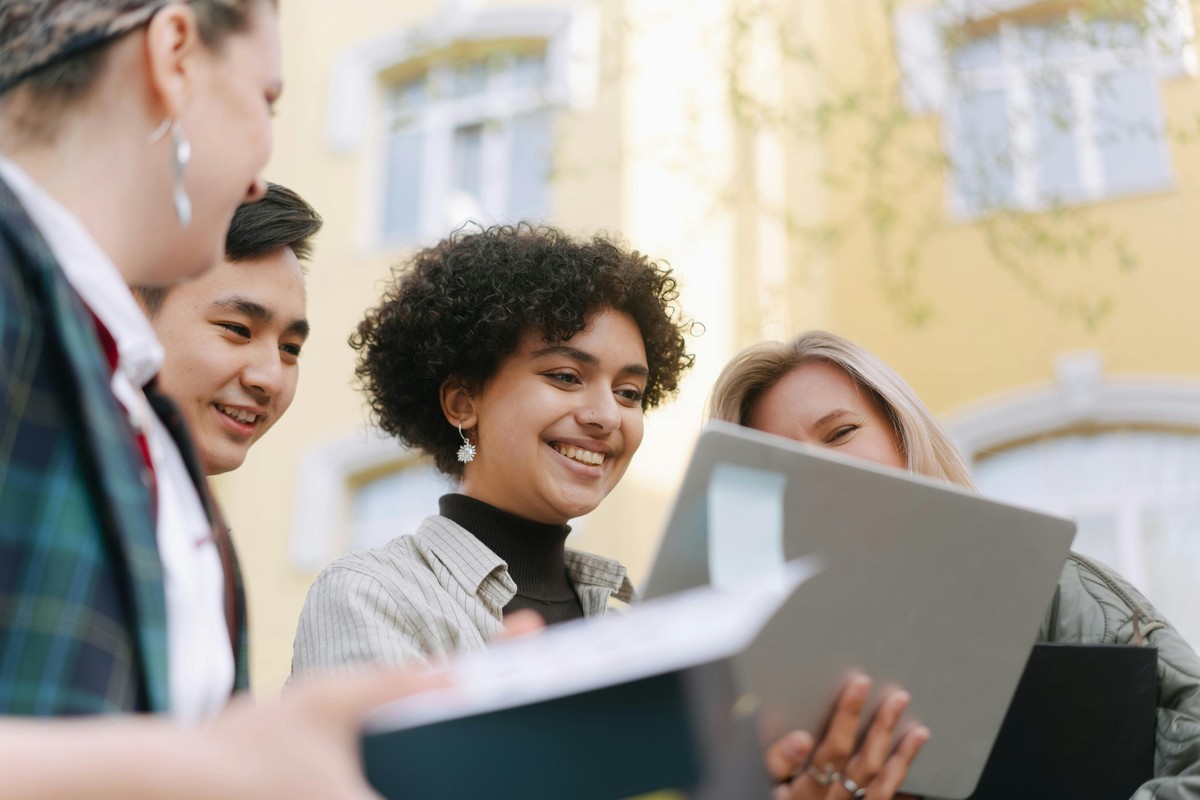 PepsiCo abre vagas de trainee com salários de R$ 10 mil | Empregos ...