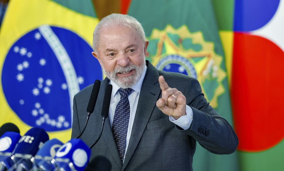 Lula diz que regulamentar redes sociais combate liberdade de 'contar ...