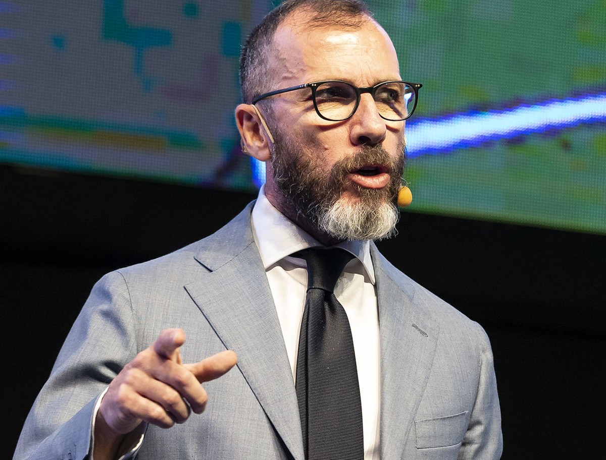 TIM Brasil anunciará parceiro exclusivo de fibra óptica, diz CEO ...