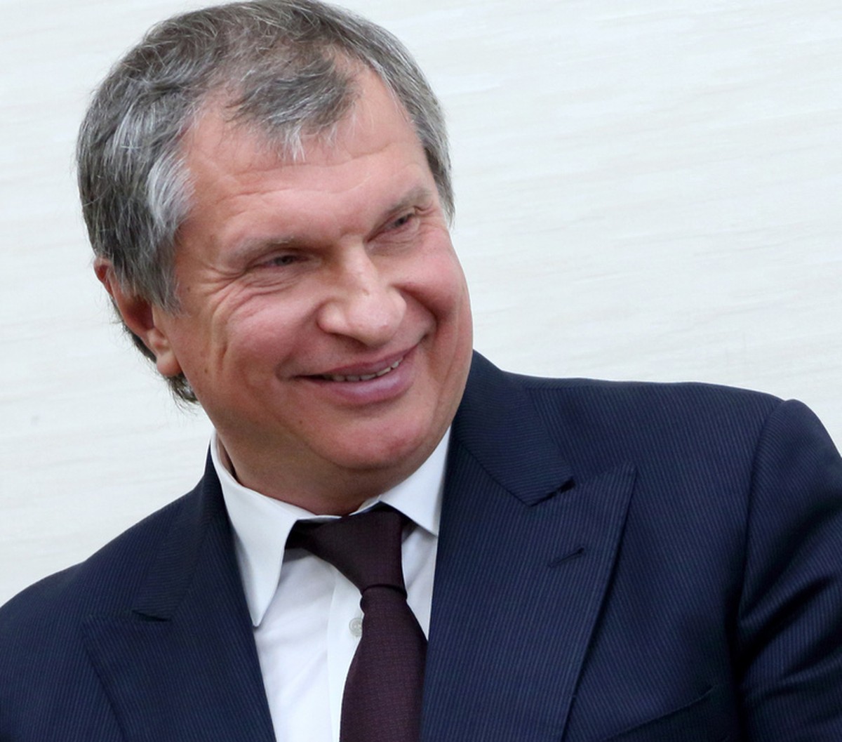 CEO da Rosneft se reúne com HRT, ANP e Petrobras | Empresas | Valor ...