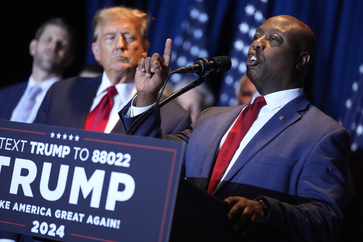 Tim Scott mira bilionários para ser vice na chapa de Trump | Mundo ...