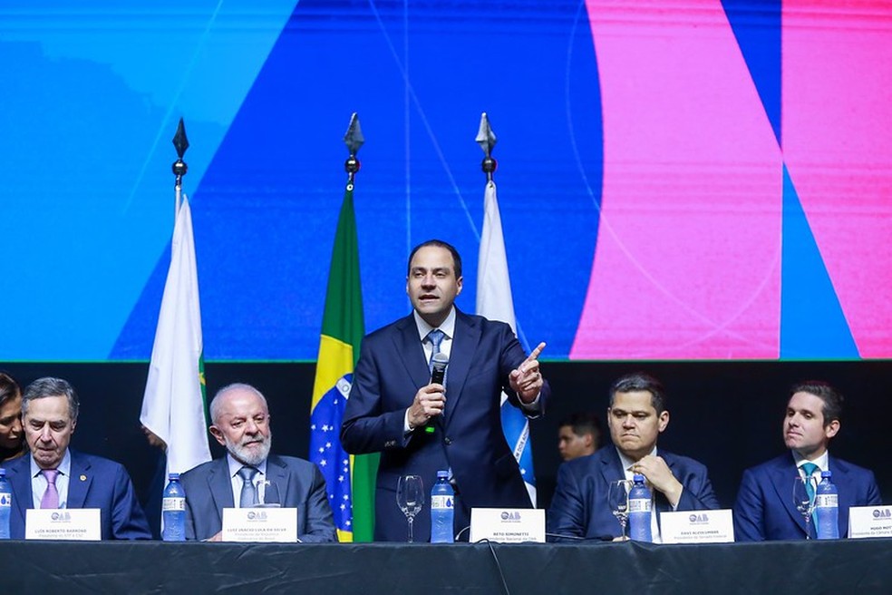 Beto Simonetti toma posse para segundo mandato como presidente da OAB ...