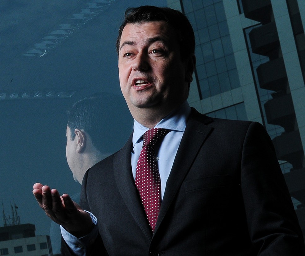 Bancário da CEF pode trabalhar aos sábados | Valor Econômico | Valor ...