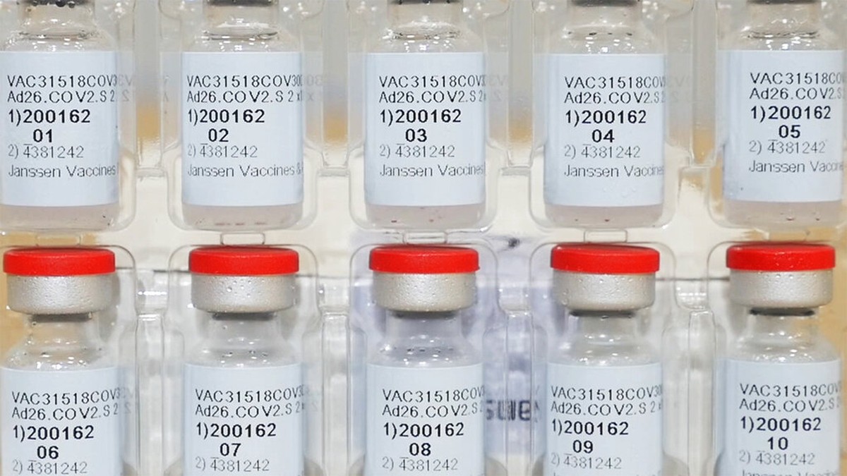 Anvisa autoriza prazo maior de validade para vacina da Janssen | Brasil ...