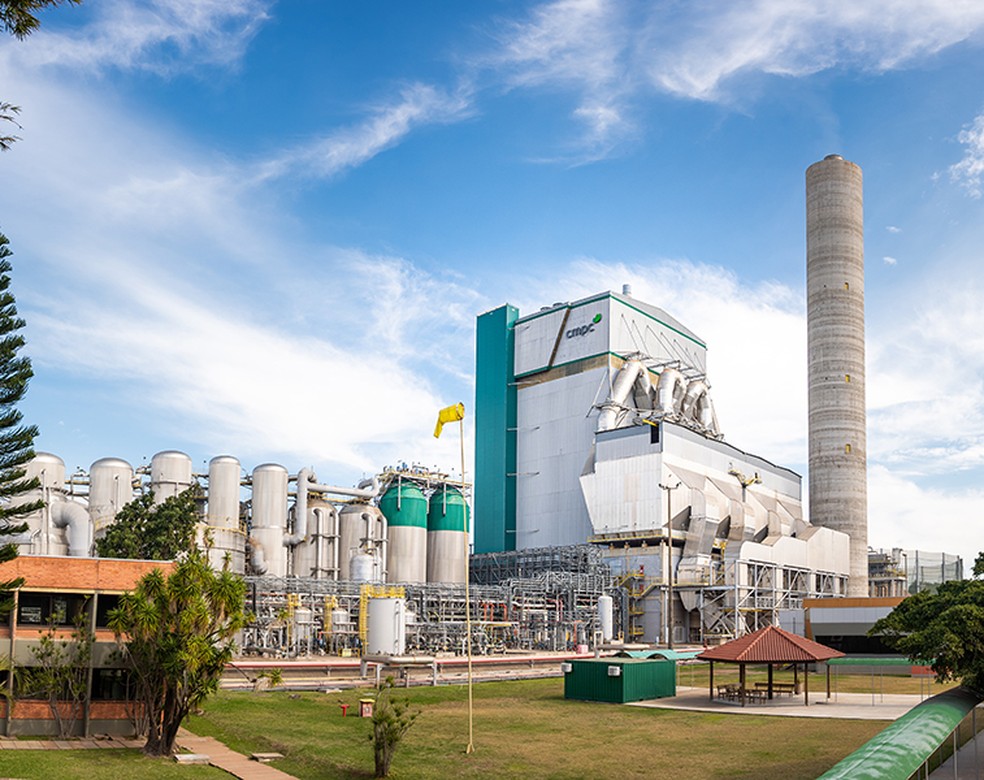 CMPC tem lucro de US$ 125 milhões no 2º trimestre e receitas caem 6% ...