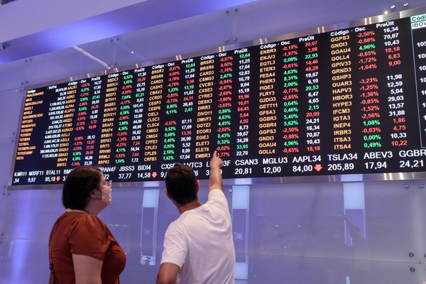 Estrangeiros retiram R$ 178,5 mi na B3 em 16 de maio após 18 sessões de ...