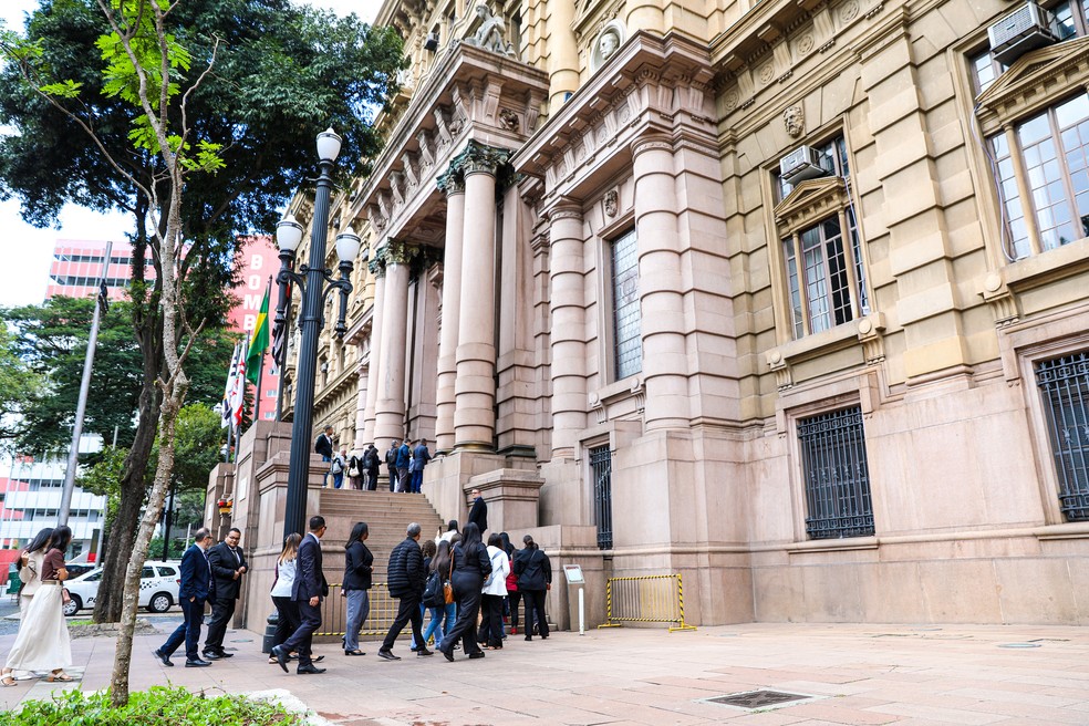 TJSP determina bloqueio de valores que banco se recusa a transferir ...