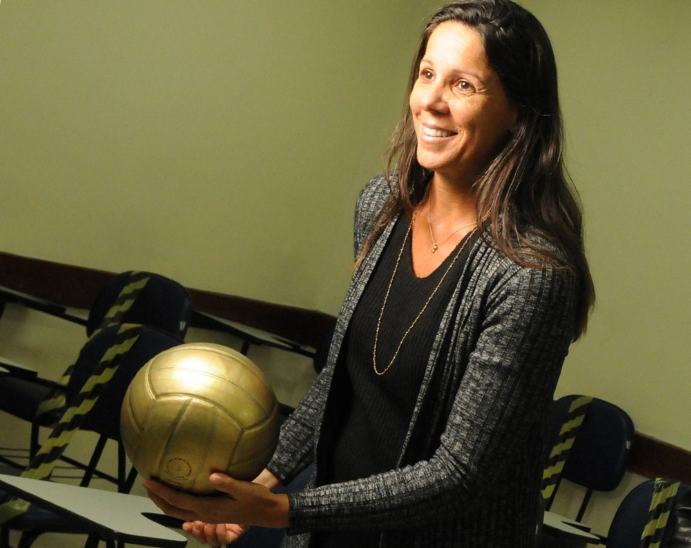 Do vôlei de praia para a sala de aula | Empresas | Valor Econômico