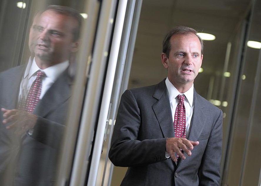 Fundos de private equity se movimentam para compras | Finanças | Valor ...