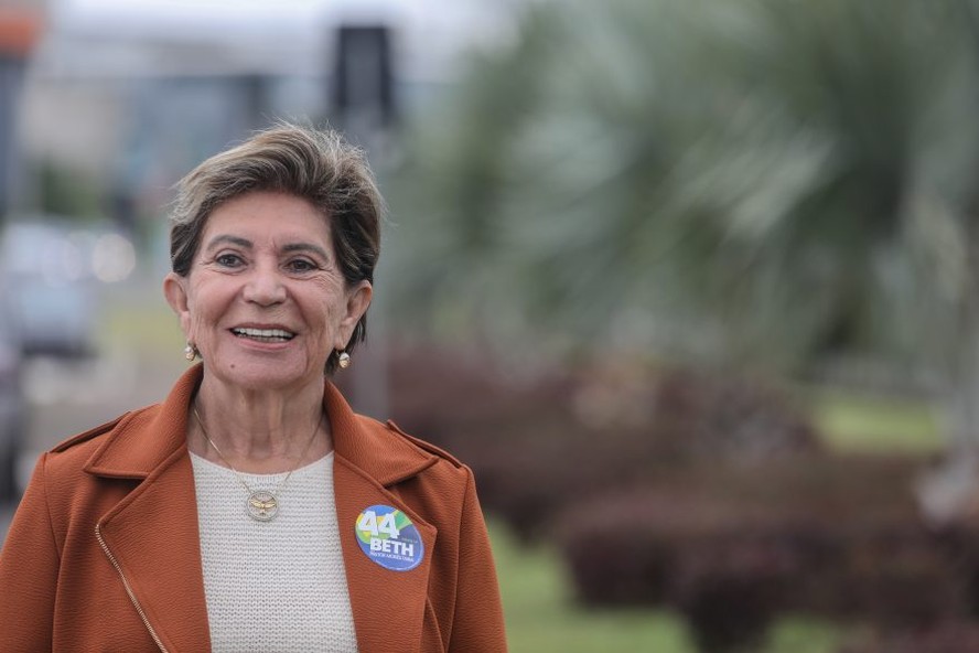 Qual é o número de Elizabeth Schmidt, candidata a prefeita de Ponta ...