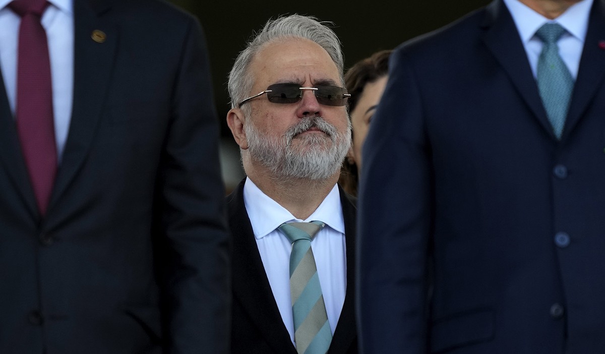 Aras descumpre prazos e PGR acumula processos expirados | Política ...
