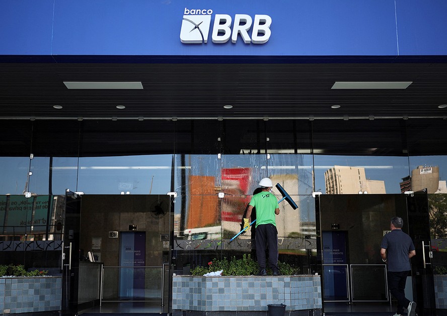 BRB diz ter plano pronto para solicitar empréstimo ao FGC | Finanças ...