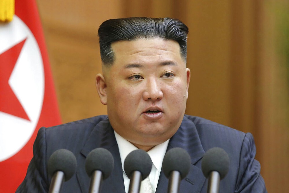 Kim Jong-un promete aumentar 'exponencialmente' o arsenal nuclear da ...
