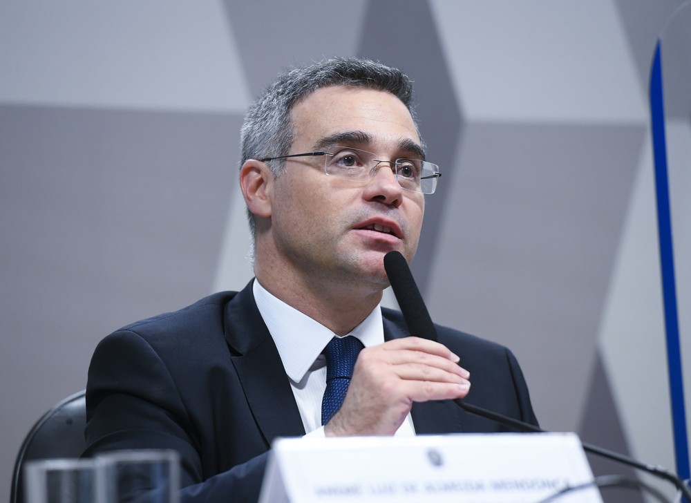 Quem é André Mendonça, o servidor religioso indicado por Bolsonaro ao ...