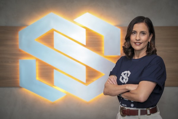 Grupo Silvio Santos nomeia Ana Karina Bortoni como diretora-presidente ...