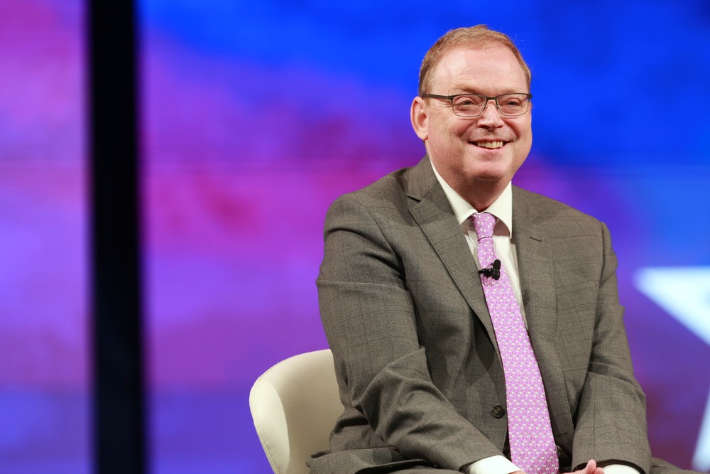 Kevin Hassett se isola nas apostas para suceder Jerome Powell como ...