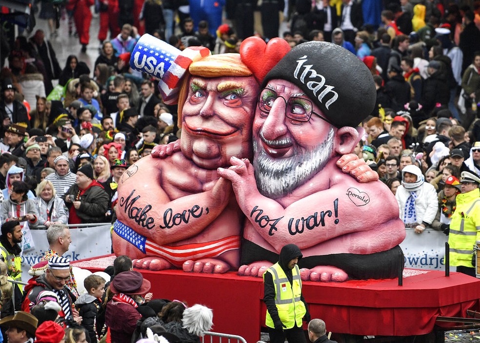 Carnaval na Alemanha critica Bolsonaro, Trump e Merkel | Mundo | Valor ...