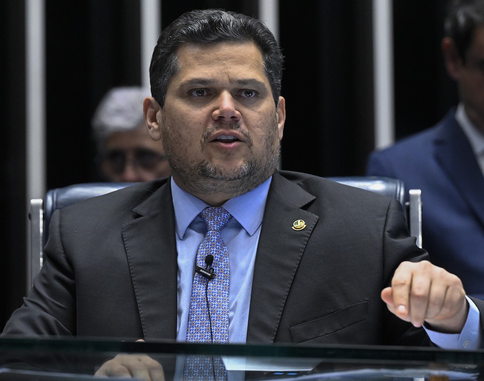 Governo vai ao Congresso para frear ‘pauta-bomba’ | Política | Valor ...