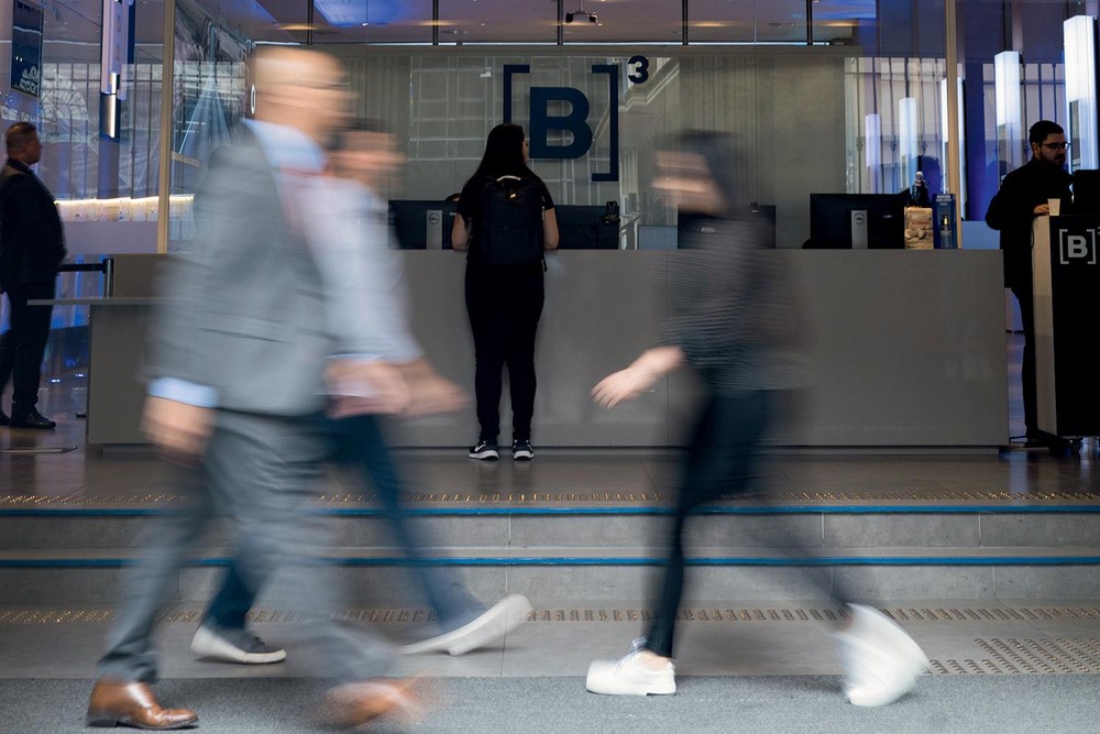 B3 lidera ranking do Valor 1000 no setor de Serviços Especializados ...