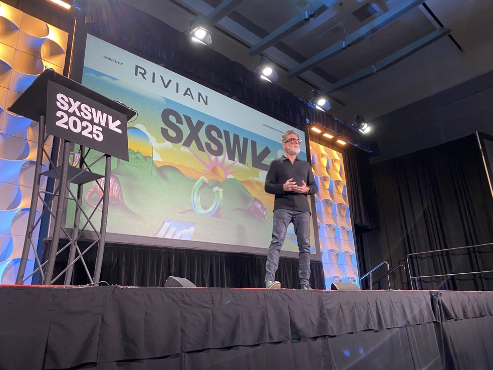 "IA é uma nova espécie e é preciso interagir com ela", diz Neil Redding ...