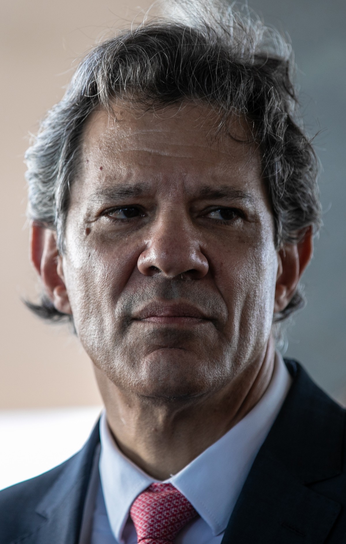 Destino de receita do petróleo opõe Alexandre Silveira e Fernando ...