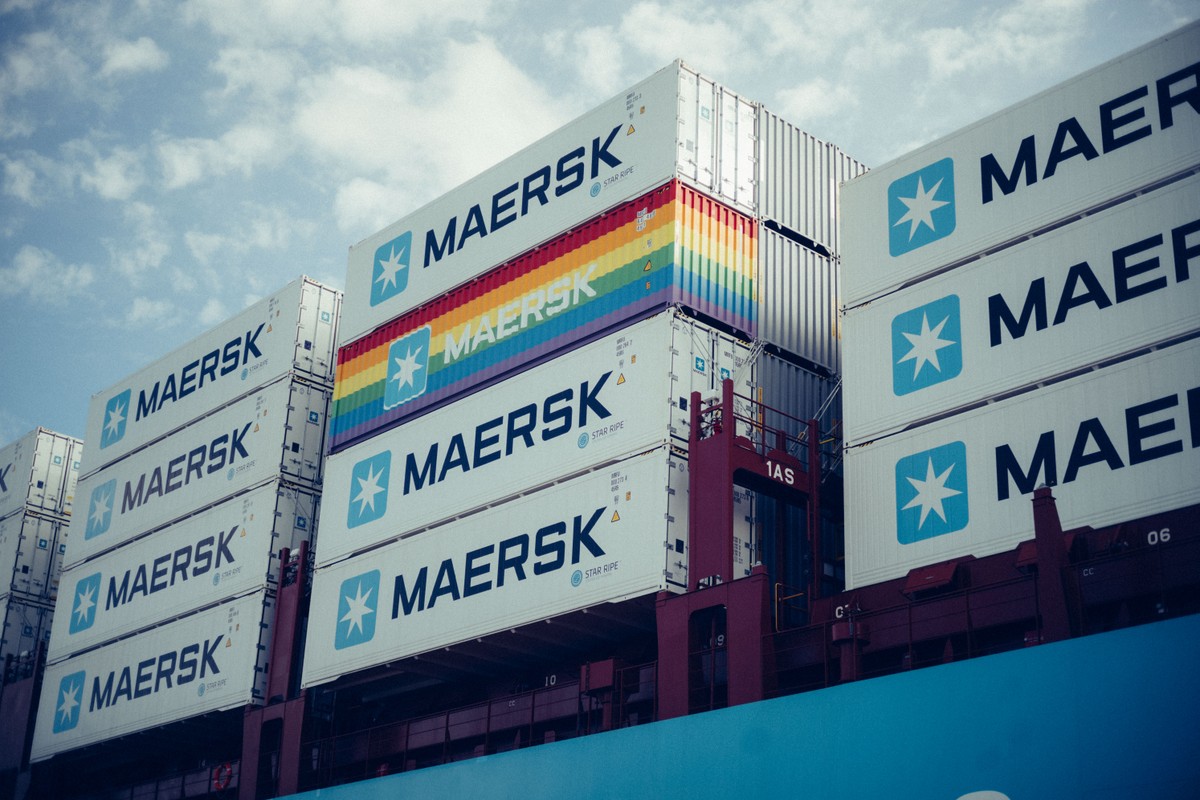 Maersk recebe com otimismo acordo EUA-Irã, mas mantém operações ...