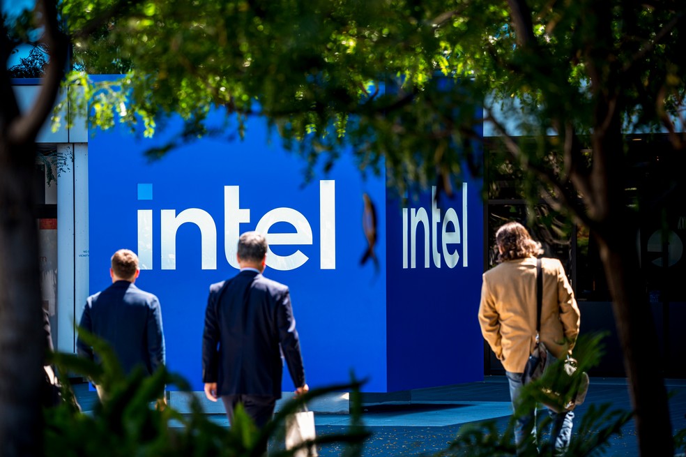 Intel lança chip de última geração para PCs na CES em Las Vegas ...