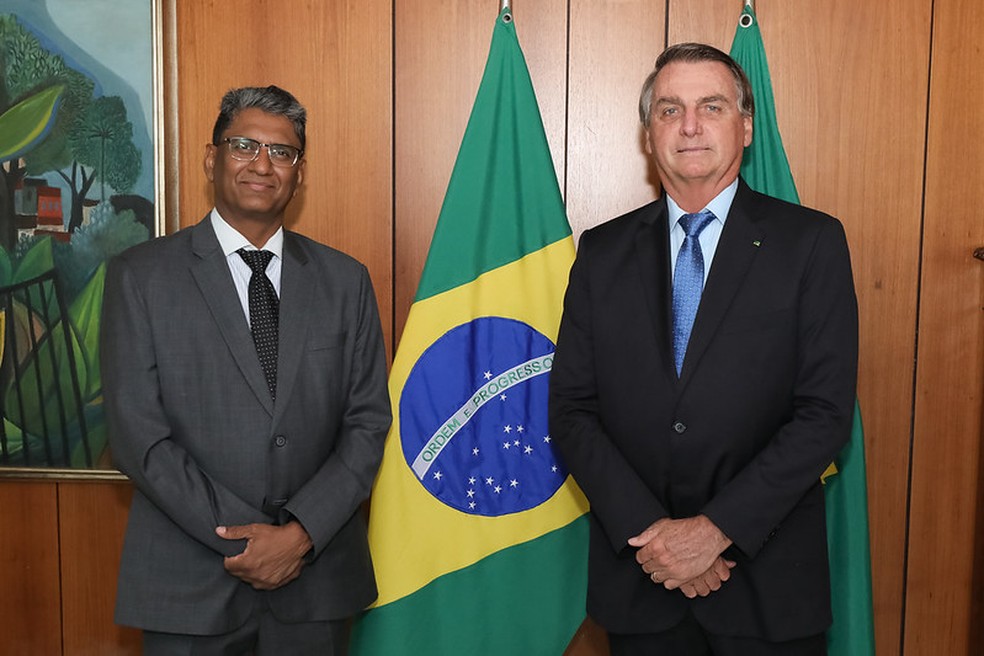 Bolsonaro recebe embaixador da Índia para tratar de vacinas | Política ...