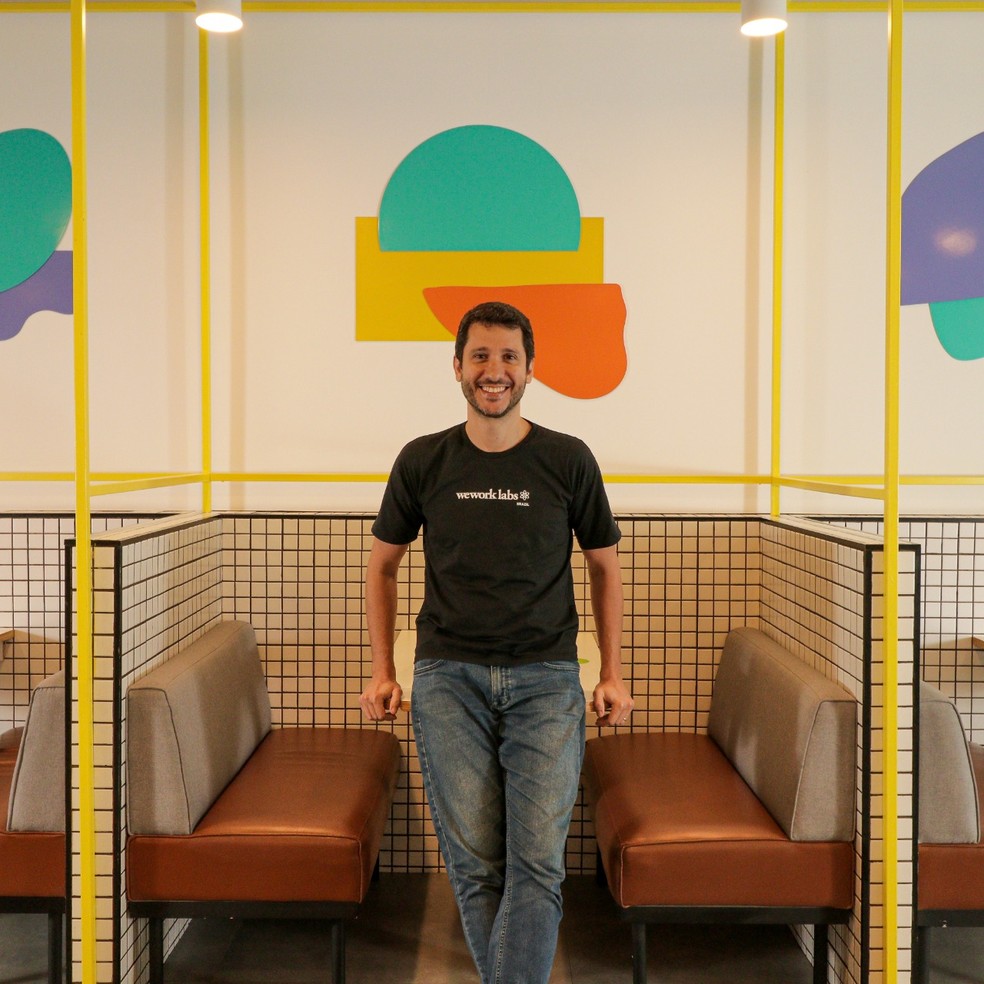 Trabalho como ator ensinou lições ao CEO da WeWork | Carreira | Valor ...