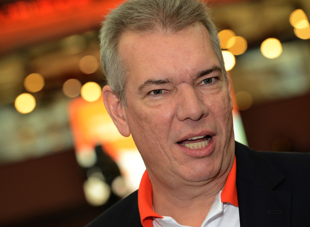 Smiles tem forte alta de lucro e receita em 2015 | Empresas | Valor ...