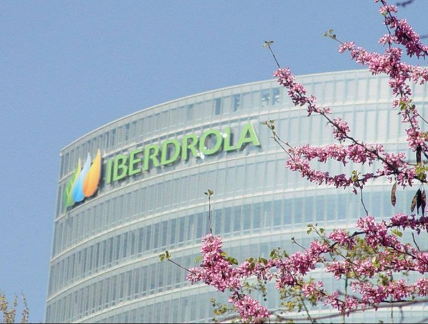 Espanhola Iberdrola investirá 100 bi de euros até 2031 com foco no ...