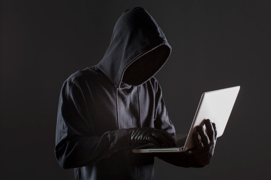 Crime organizado migra para meio digital, e assaltos a bancos despencam ...