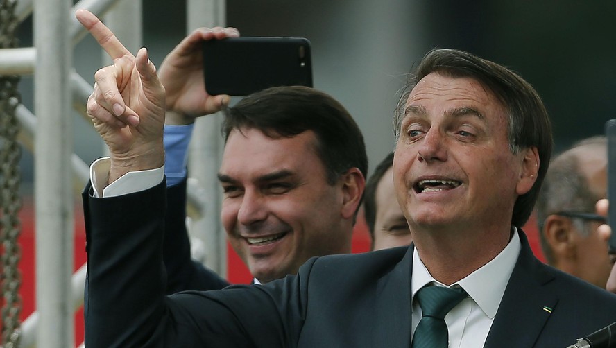 Análise: Manifesto de Jair Bolsonaro sobre Flávio é produto de ...
