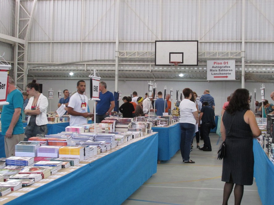 Megafeirão de livros acontecerá em maio no ABC Paulista | Dino | Valor ...