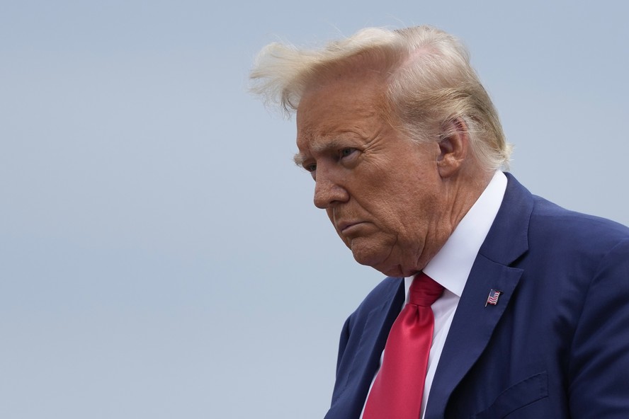 Trump Será Julgado Por Acusação De Suborno Que Envolve Ex Atriz Pornô