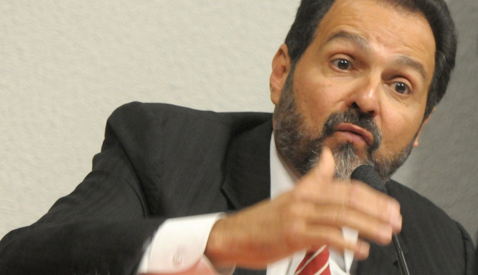 Ao autorizar operação contra Agnelo, juíza fala em "cancro" e ...