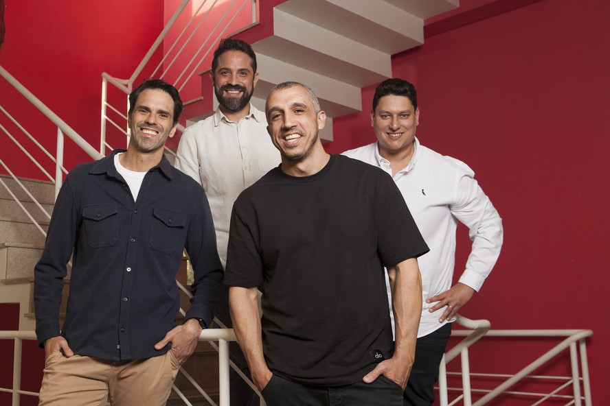 Empresa de marketing de influência Spark compra startup de IA por R$ 8 ...