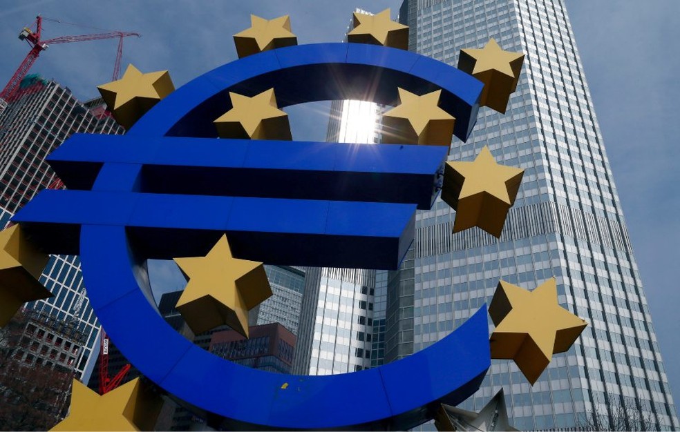 Política monetária está suficientemente restritiva na zona do euro, diz ...