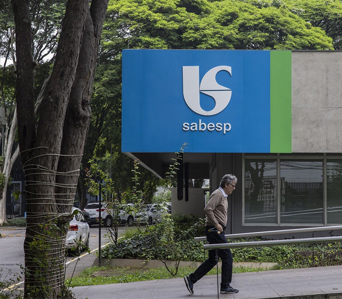 Sabesp deve ter alta de investimentos e dividendos compensada por ...